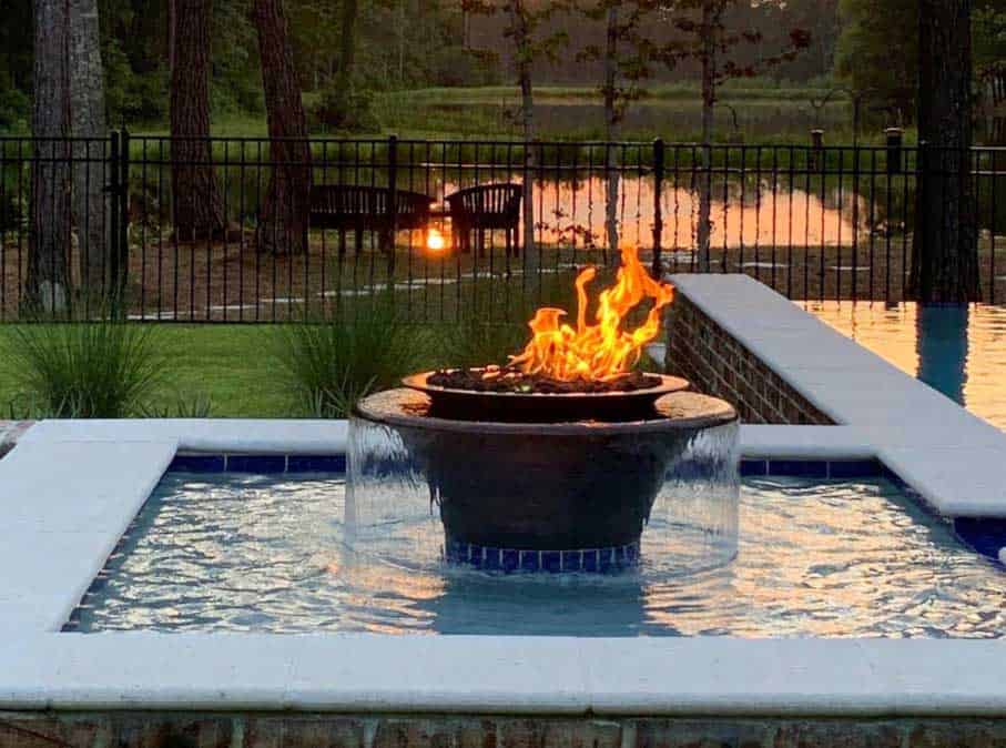 Luxury Pool Water Features| Downunda Pools | Houston Custom Pools